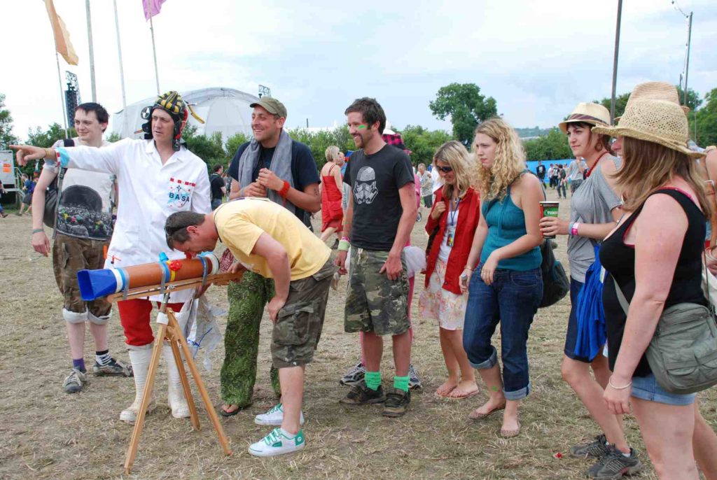 Science Busking & Walkabout Shows - Dr Ken Science